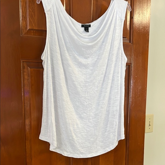 Halogen | Tops | Halogen White Sleeveless Relaxed Tank Top | Poshmark